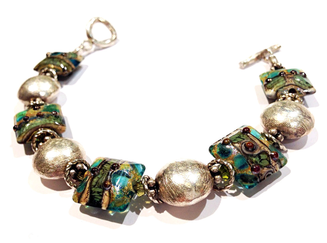 LC-Bracelet with 10406704 or 10406714 – Grace Lampwork Beads